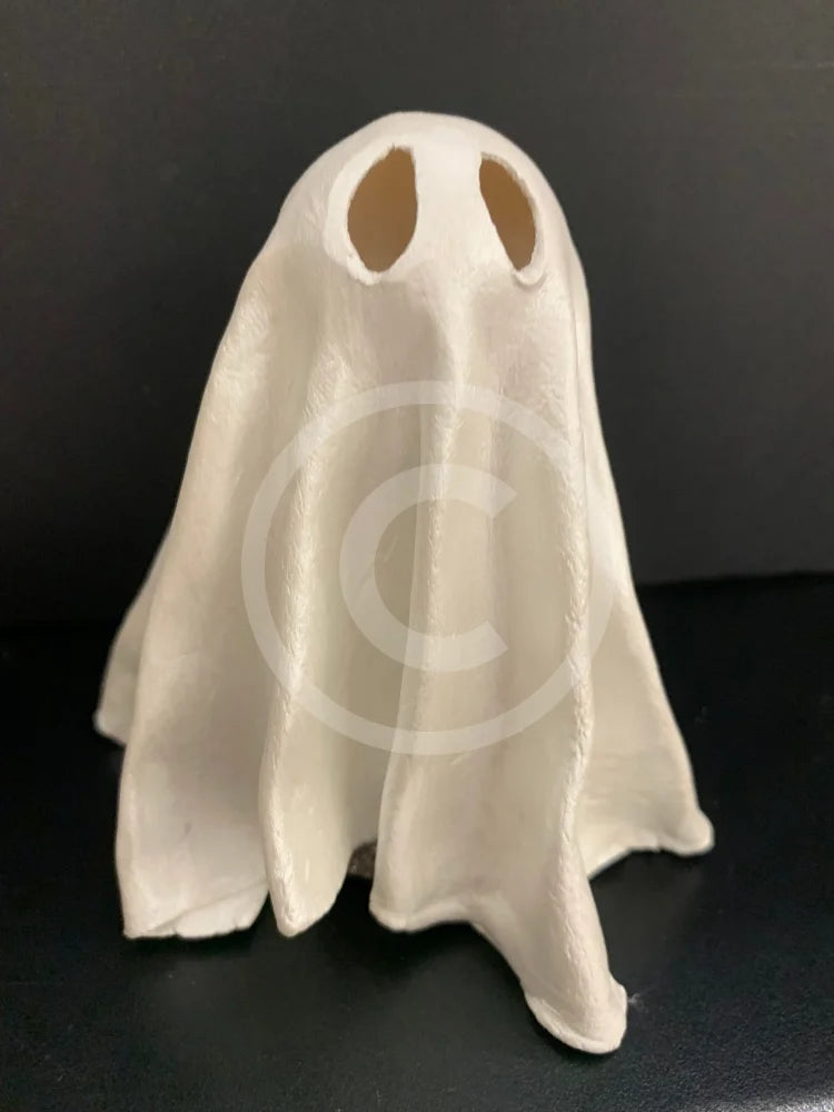 Ghosts in the Gallery by Lord Monteagle - Medium (with Tealight)